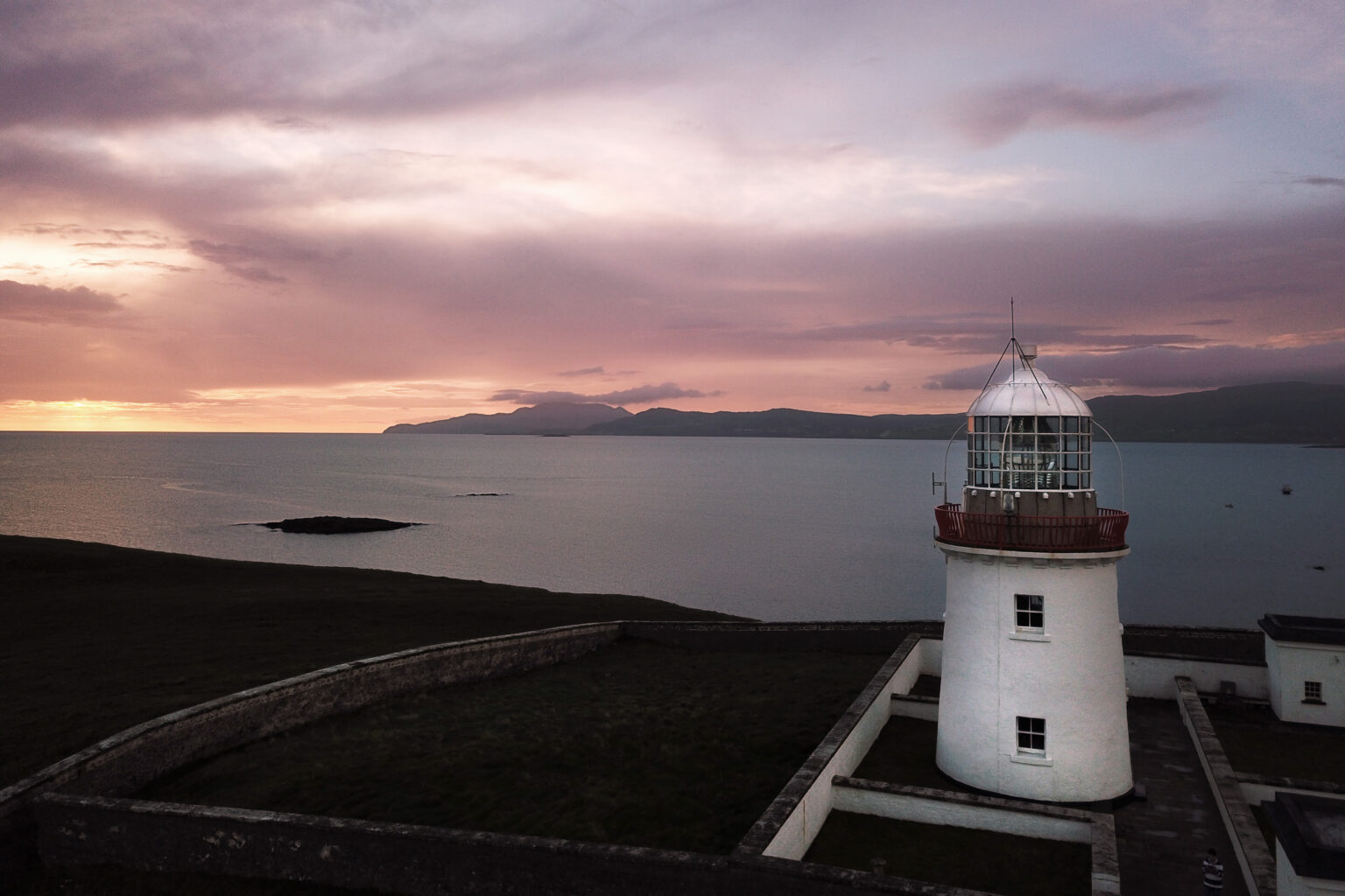 SJ Schooner | Lighthouse Accommodation in Co Donegal