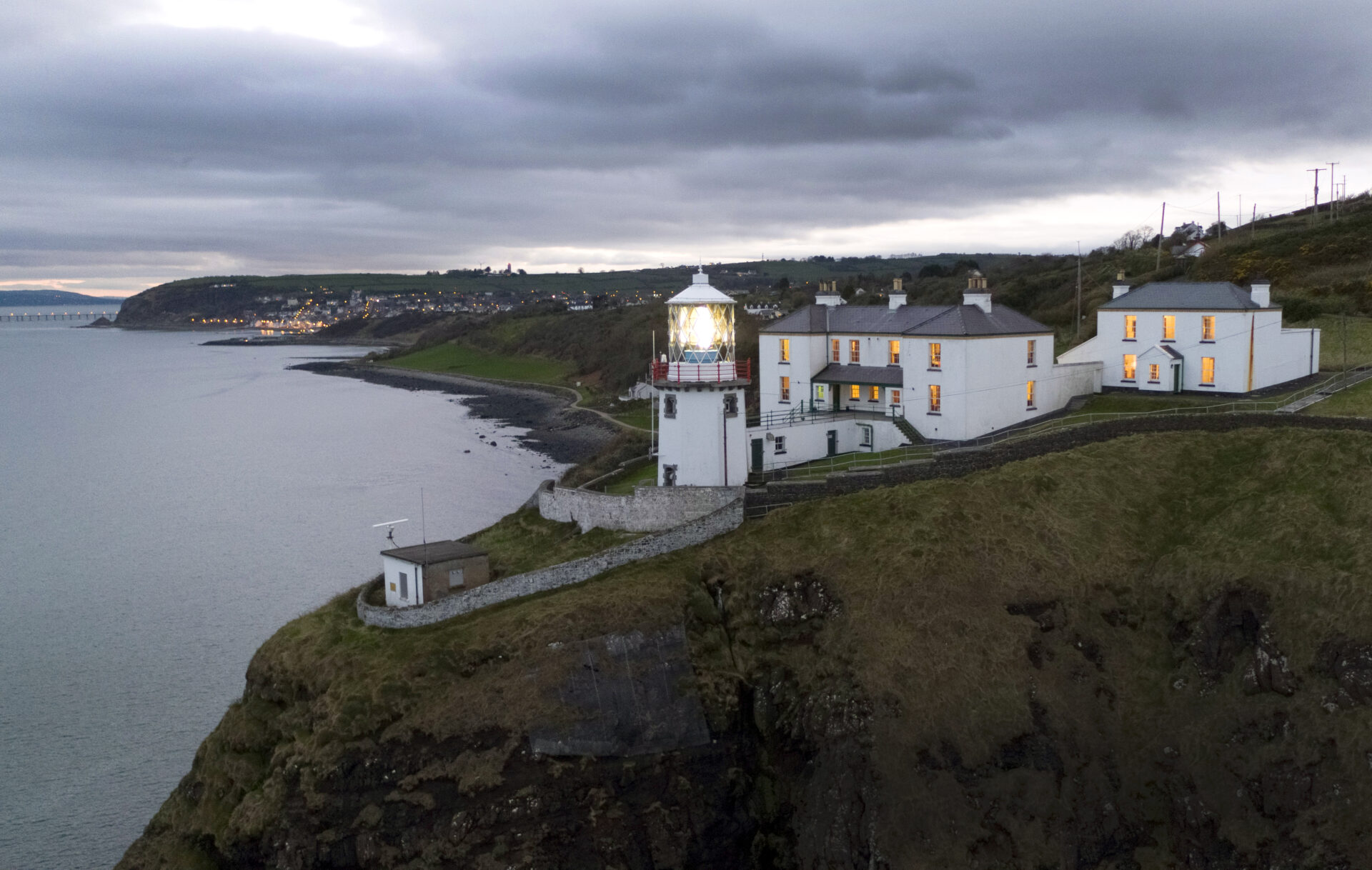 6 Amazing Irish Lighthouses You Can Stay In (Summer 2025)